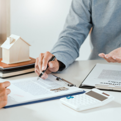 8 reasons why you need an Insurance Adviser in 2022 - by Insurance ...